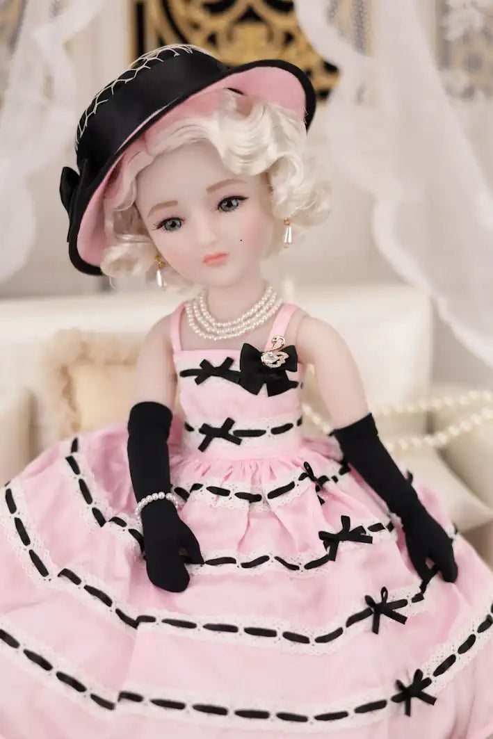 Limited Edition - Ruby Red Fashion Friends